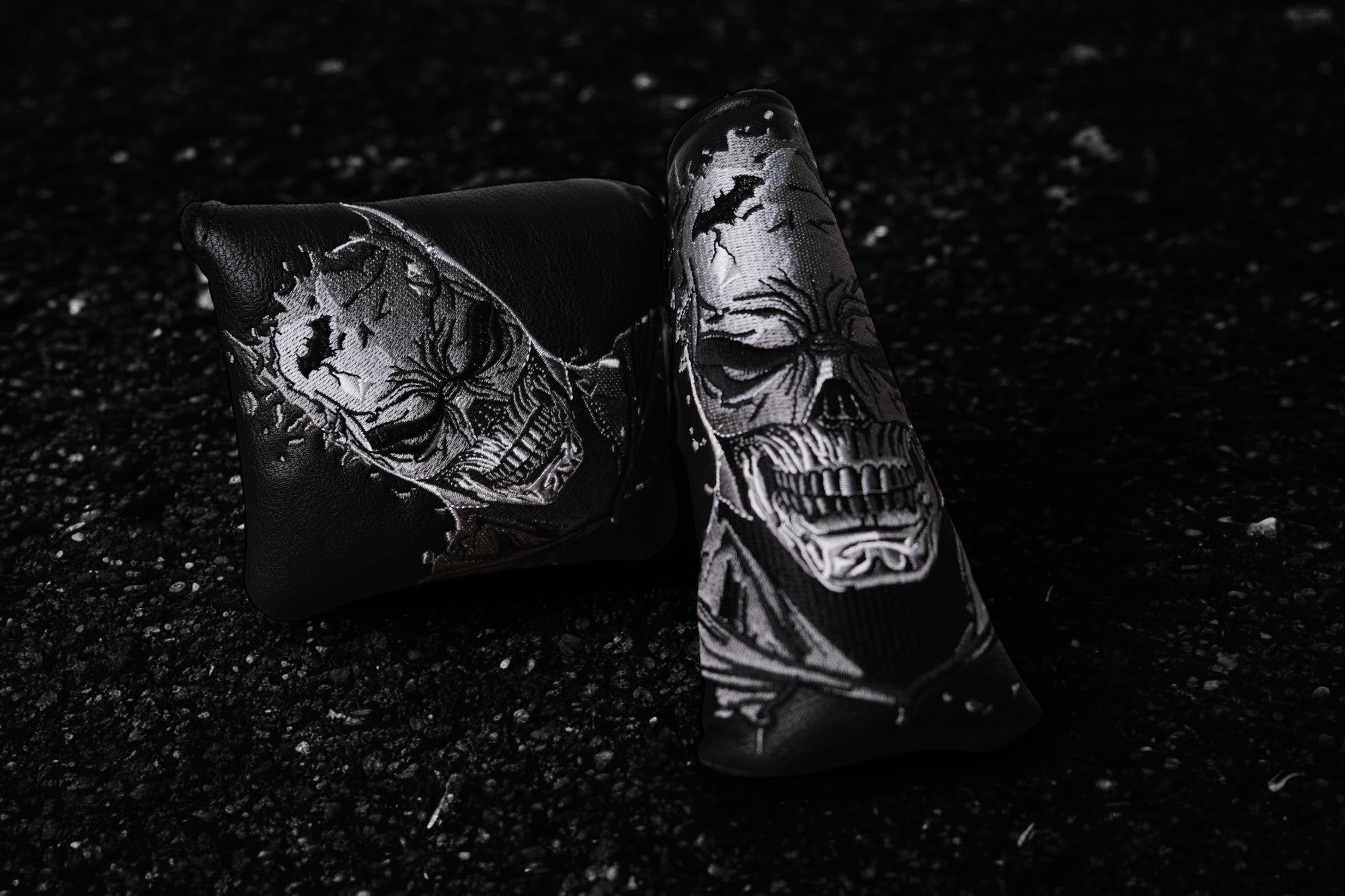 August MCC 24 - Deadman's Dark Knight Putter Cover – Hell For Leather Golf